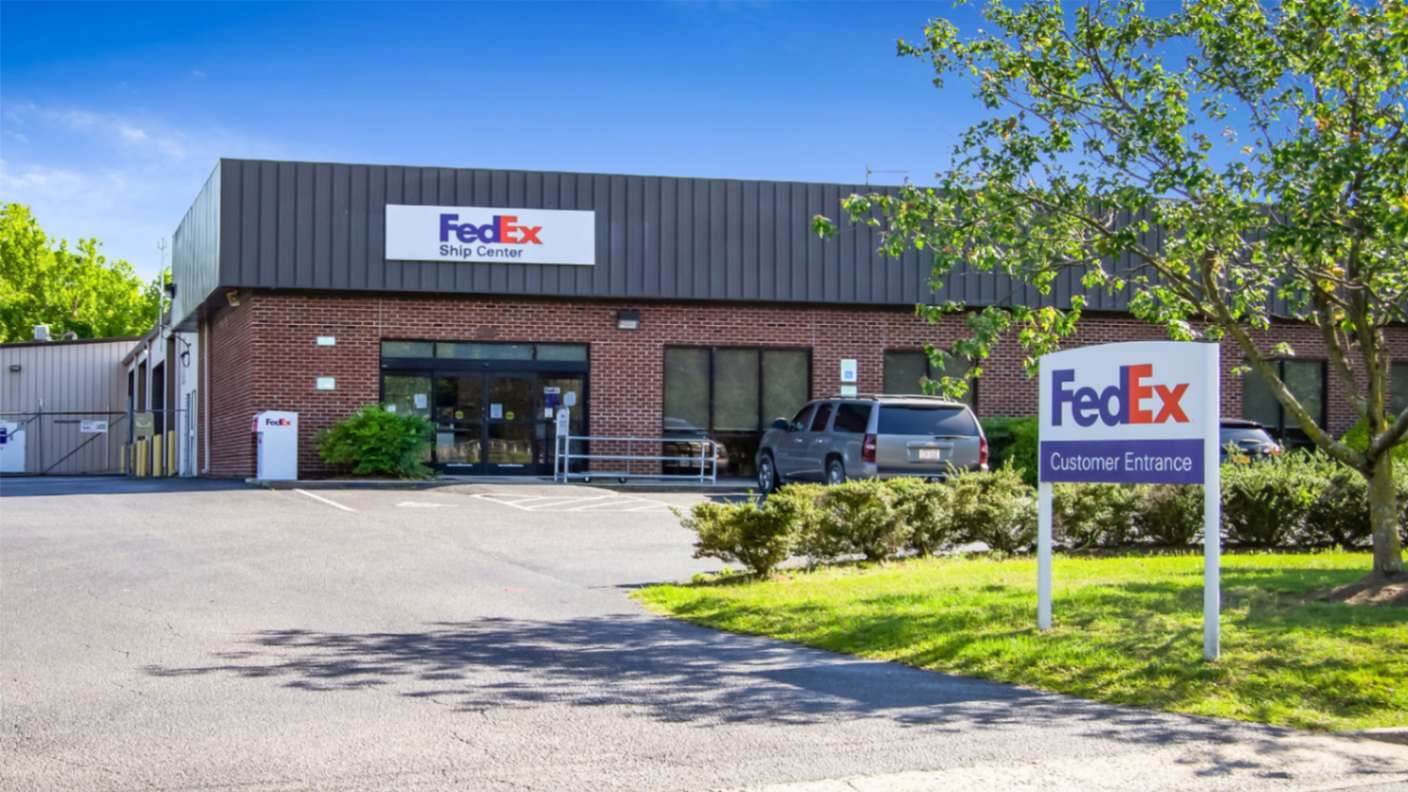 FedEx NNN Property Lease: Pros, Cons, and History